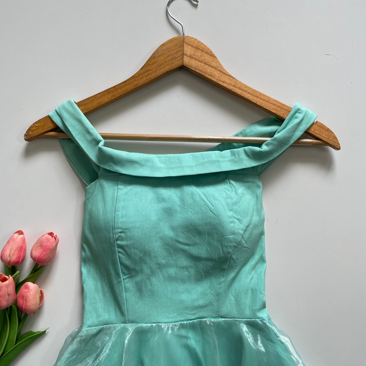 ORGANZA OFF SHOULDER DRESS - BUST 26 TO 30 – Outdated