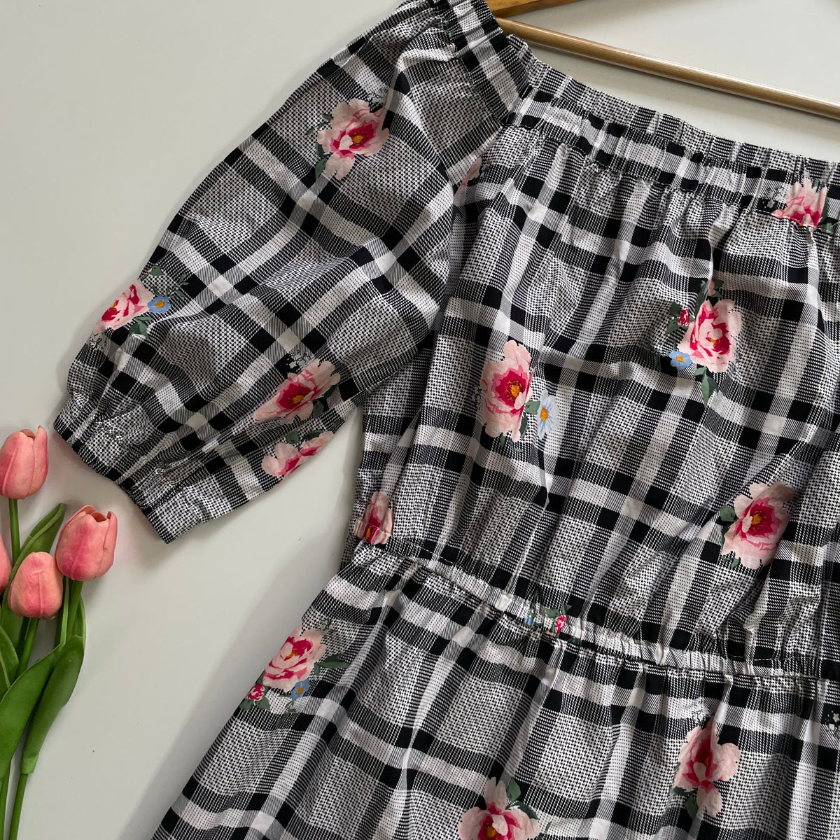 H&M B&W OFF-SHOULDER DRESS - BUST 40 TO 42 – Outdated