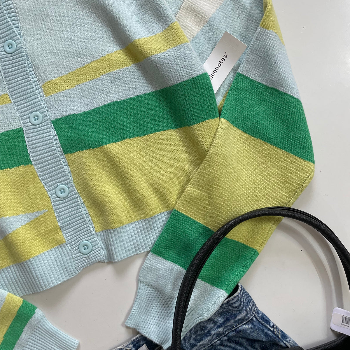 BLUENOTES SUNRISE LANDSCAPE SUPER DUPER SOFT CARDIGAN – Outdated